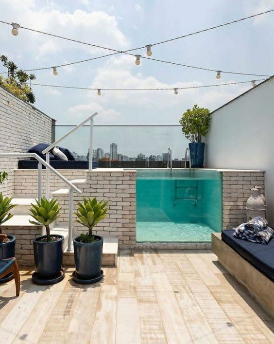 6 Desain Kolam Renang Rooftop Terbaik dan Estetik - Demix