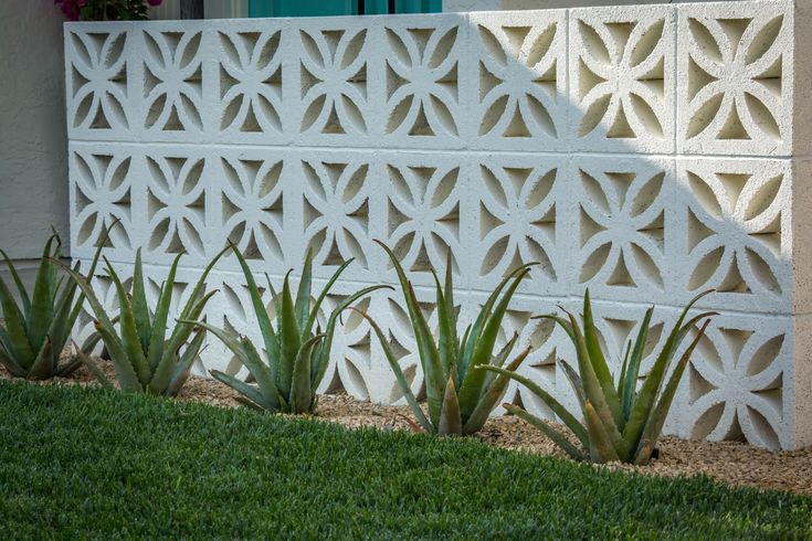 5 Model Pagar Roster Minimalis Terbaik Untuk Hunian Modern - Demix