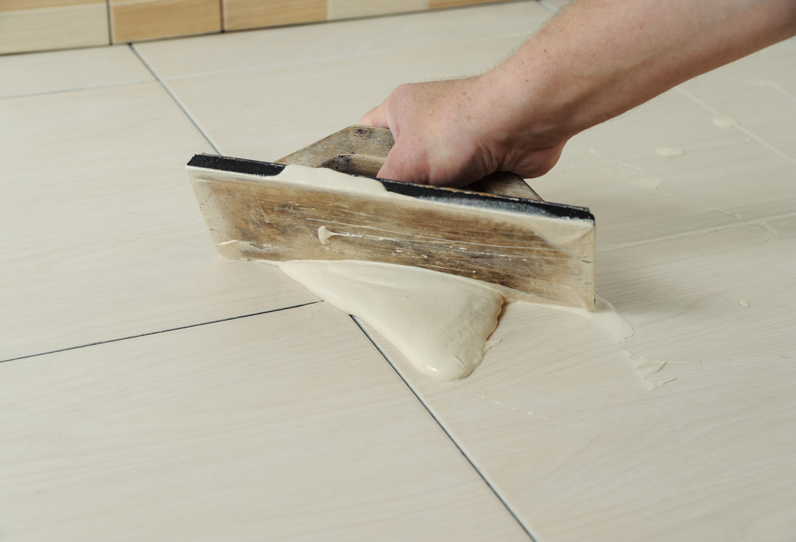 Cara Memperbaiki Nat Keramik Lantai yang Mudah Untuk Pemula - Demix