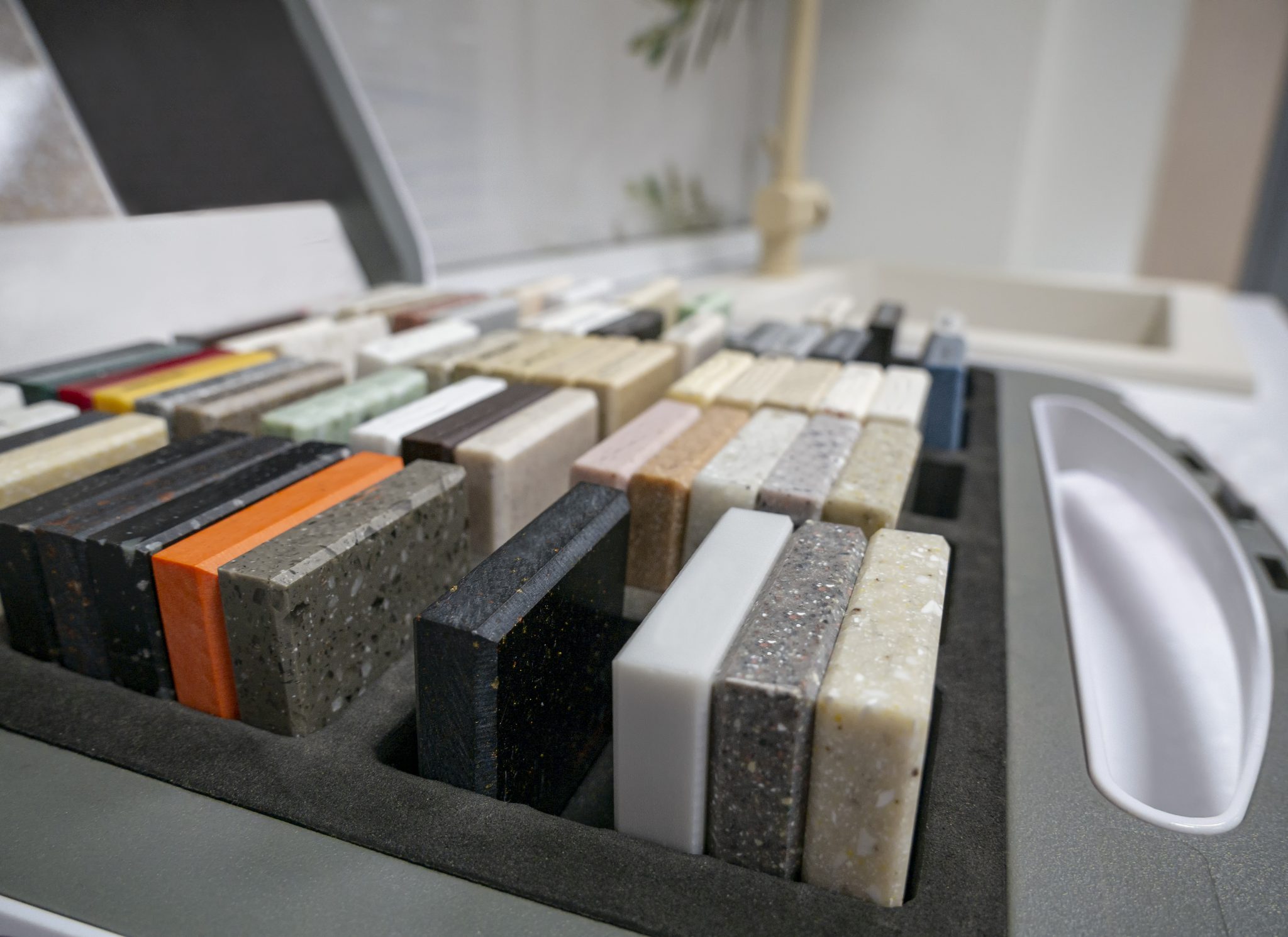 Batu Granit : Definisi, Ciri, Jenis, dan Kegunaannya - Demix